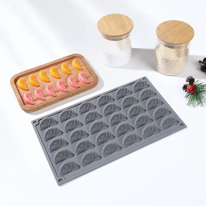 Форма для конфет "Долька МАНДАРИНА", 30 яч, 1 шт