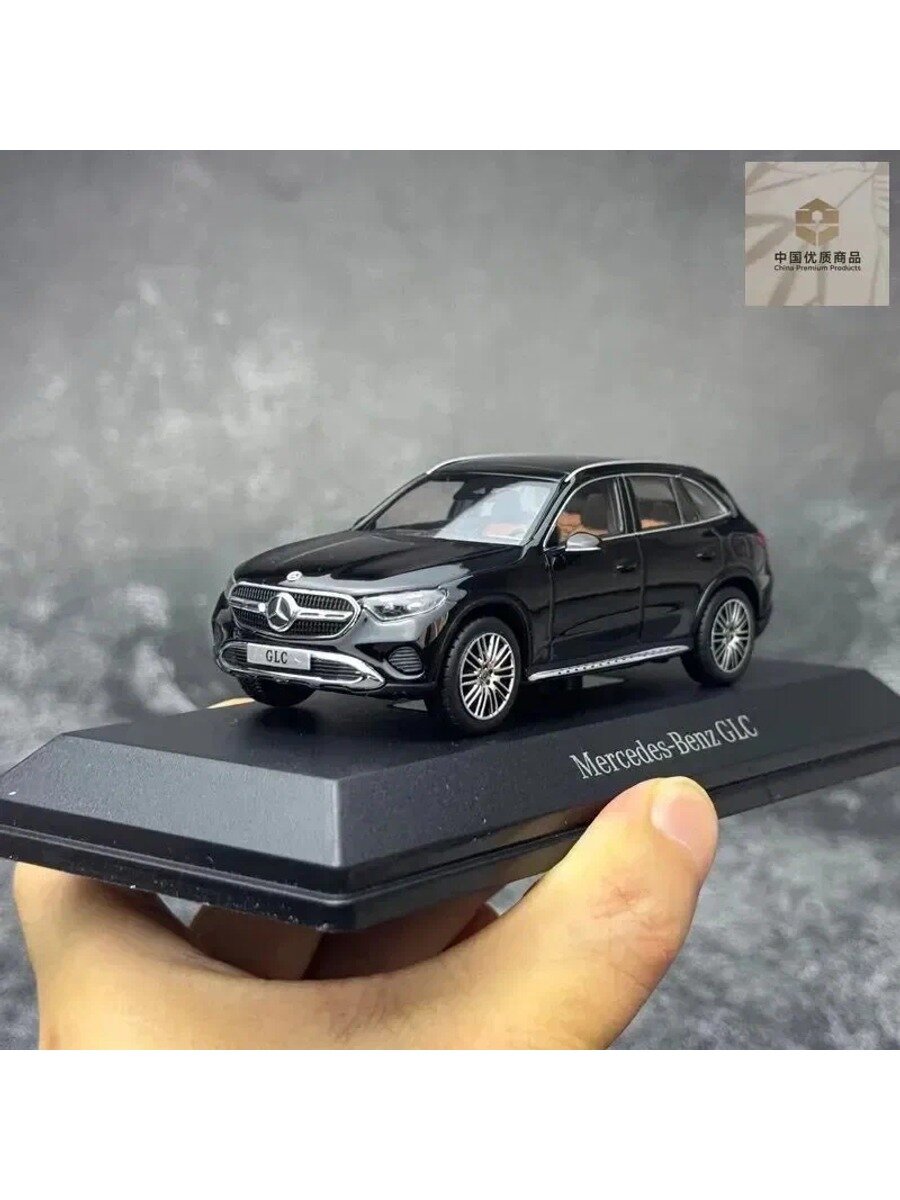 Миниатюрная модель автомобиля Mercedes-Benz GLC C254 из литого металла, масштаб 1:43, черная игрушечная машинка