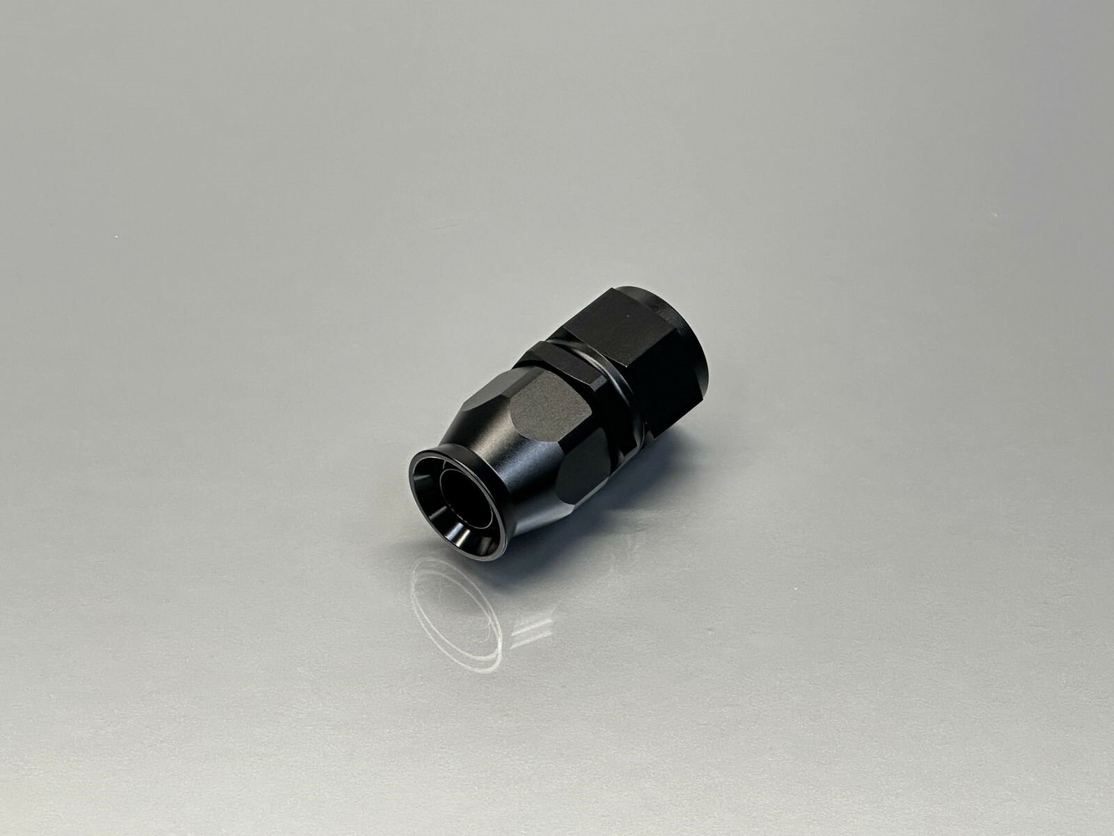 LEVEL Performance фитинг для PTFE-шланга AN10 прямой GBTP6001-10