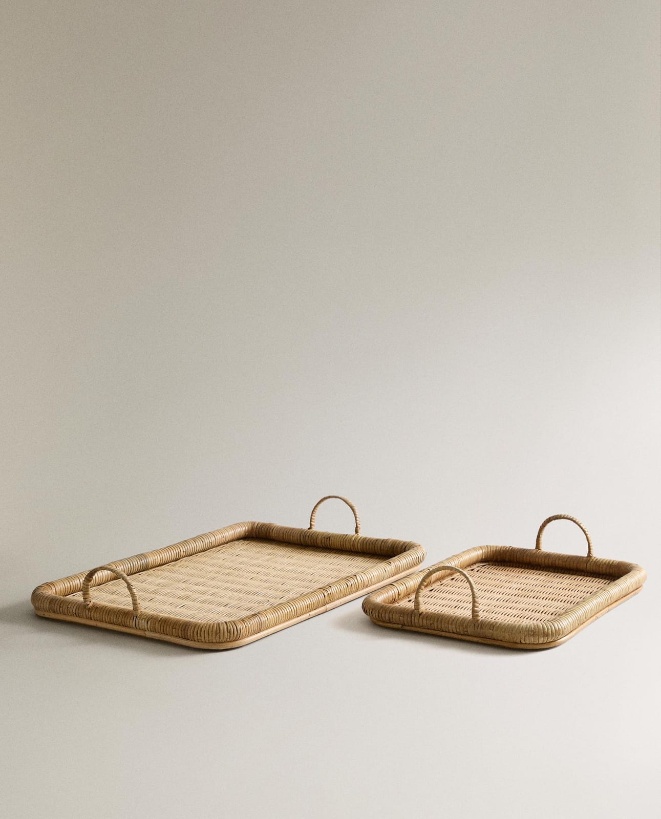 Поднос ZARA HOME прямоугольный из ротанга, светло-бежевый, 40 x 30 x 10 см 6283/040/052-2