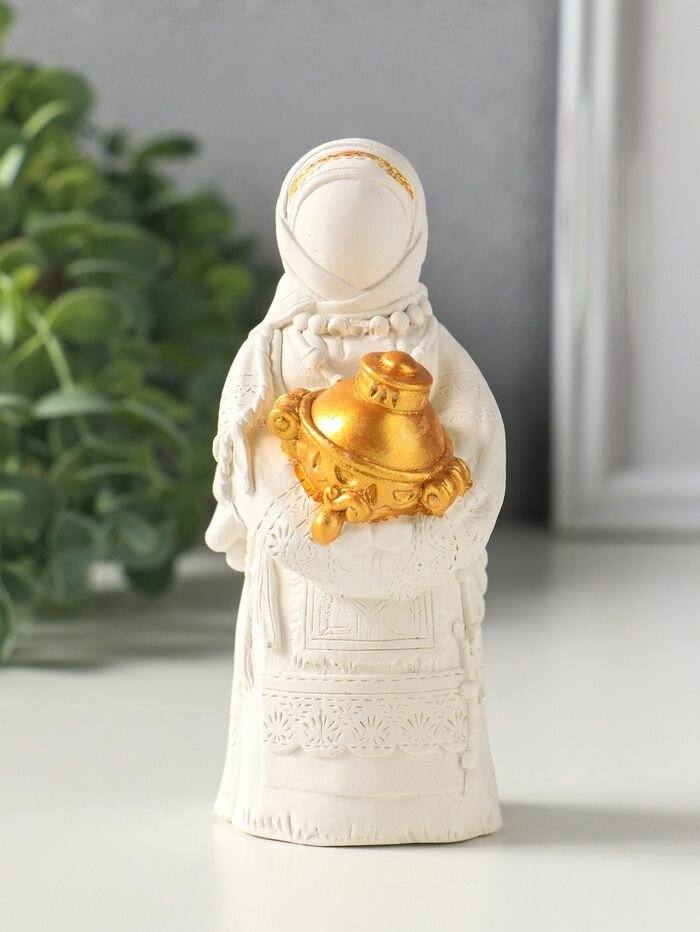 Фигурка гипс Берегиня Дуняша , 13 см, белая с золотом