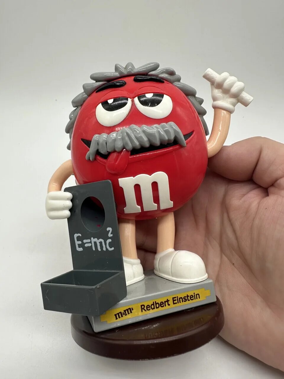 Игрушка с дозатором конфет M&MS Альберт Энштейн коллекционная Редкая
