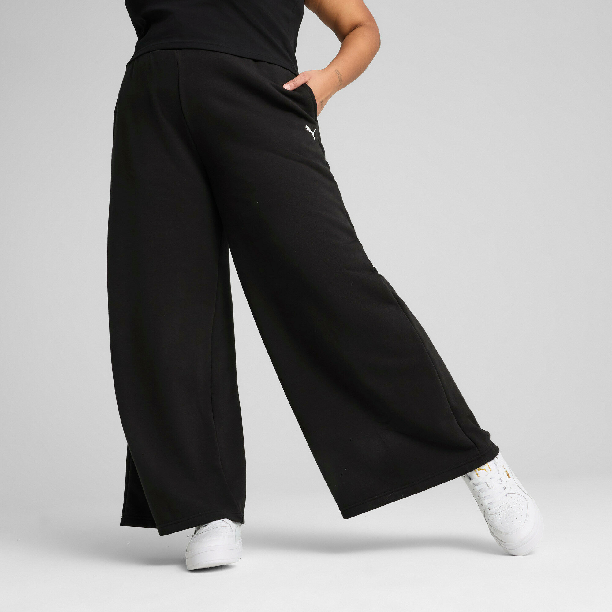 Брюки WARDROBE ESS Sweatpants