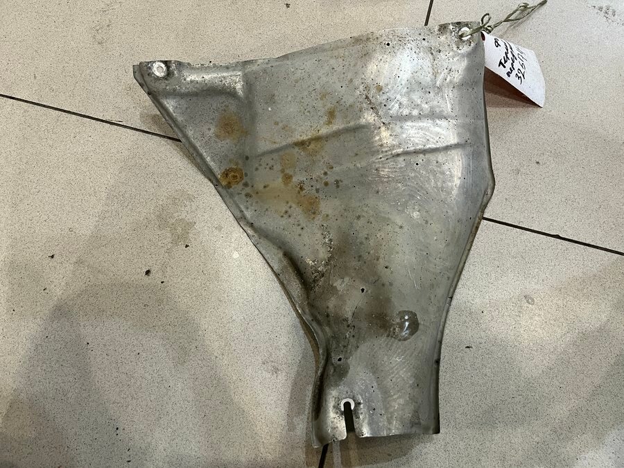 Экран тепловой от Honda Fit 2001-2008