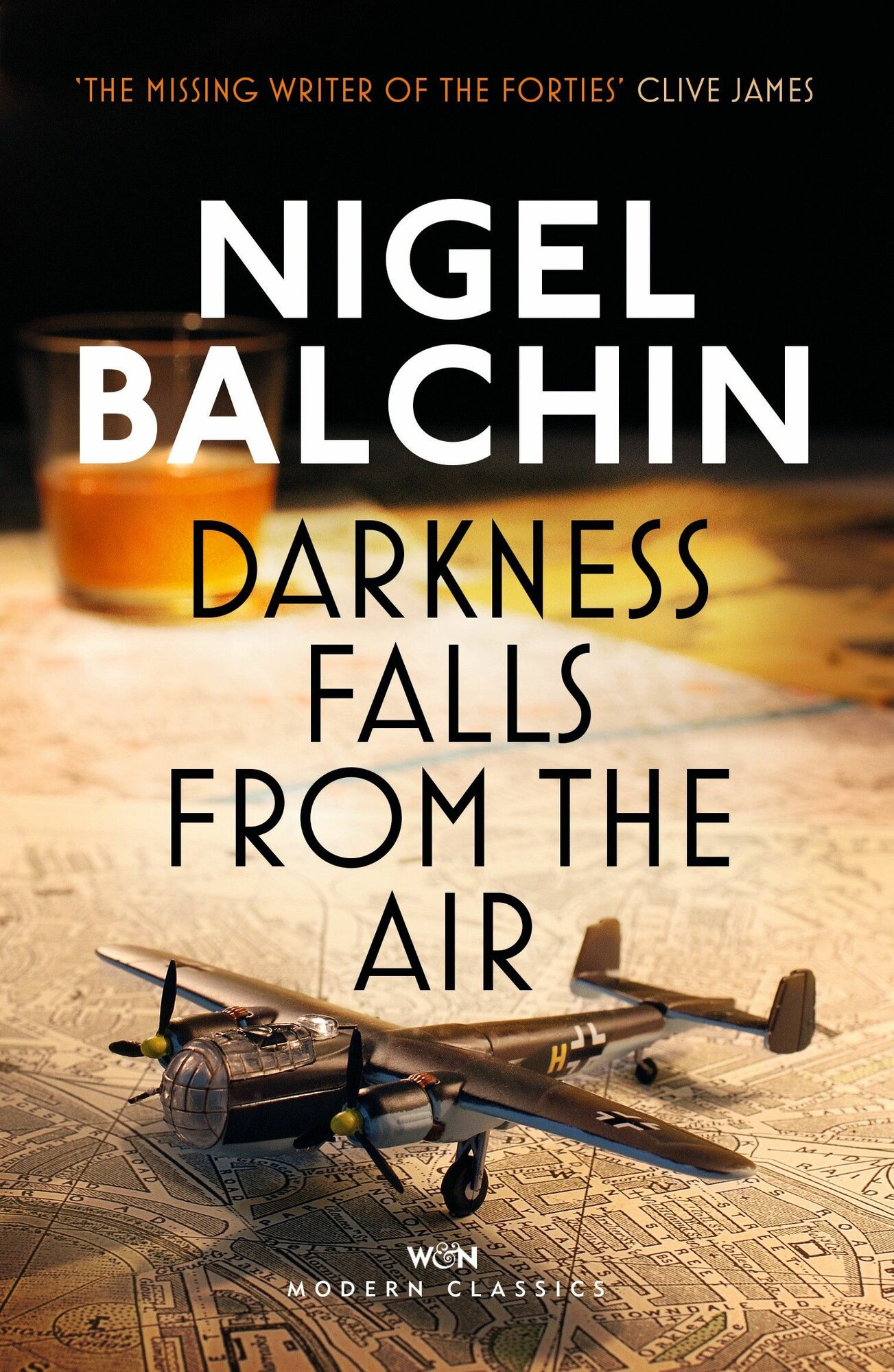 Darkness Falls from the Air / Книга на Английском
