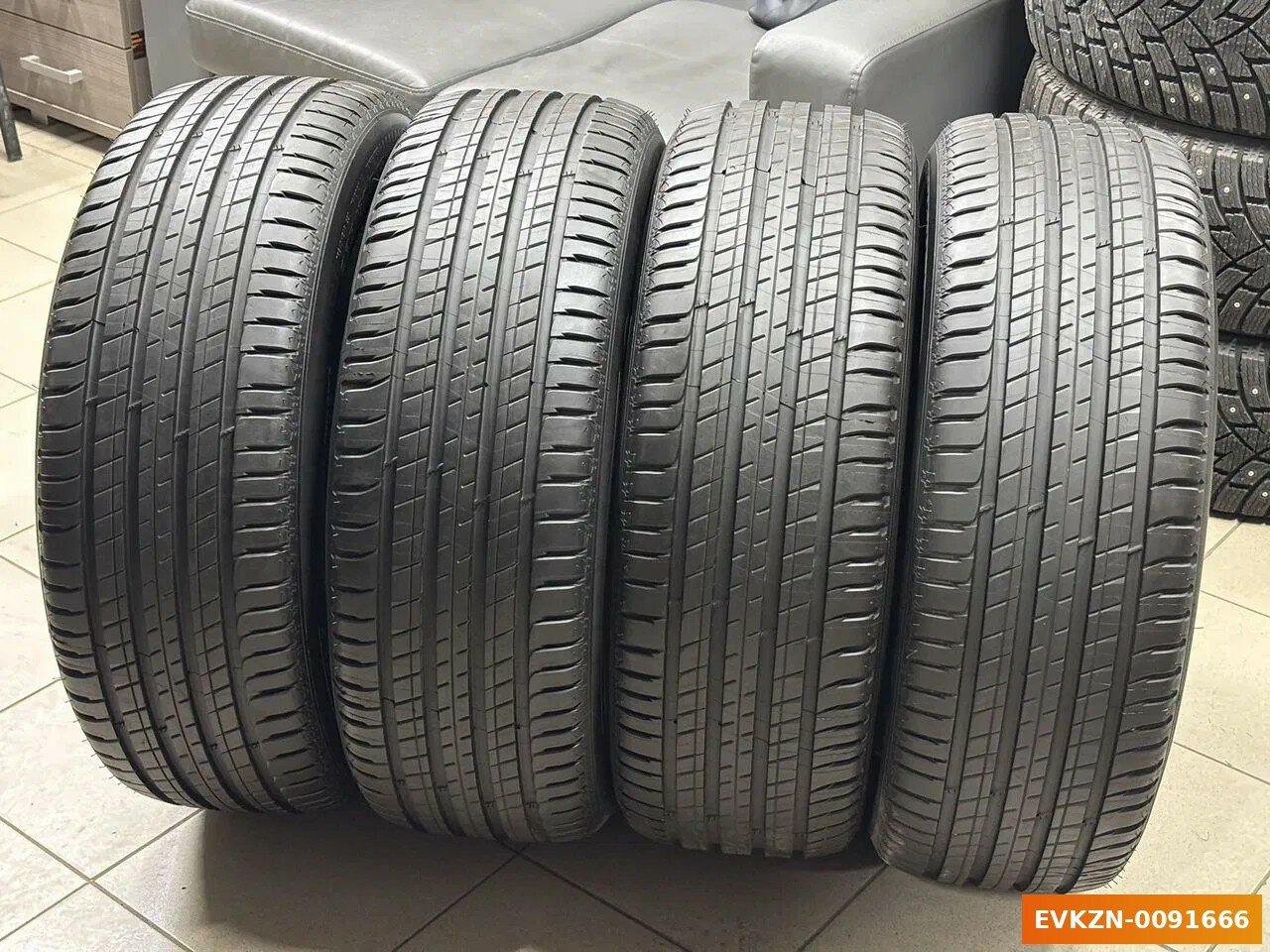 Комплект (4 шт) летних БУ шин Michelin Latitude Sport 3 235/60 R18 без пробега 7895276723