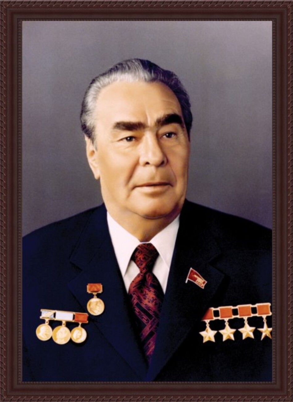 Портрет Леонида Брежнева, 21х30 см, на холсте, в раме