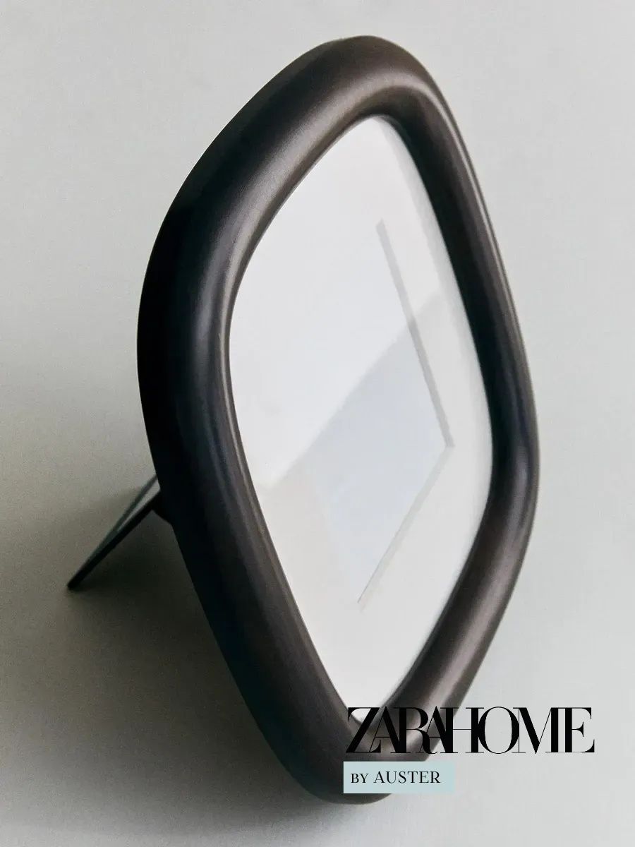 ZARA HOME Фоторамка "OVAL WOODEN", 1 фото