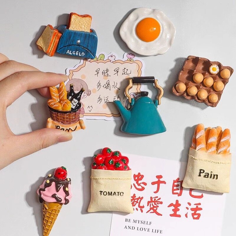 Набор из 10 случайных 2D белых эмбоссированных магнитов для холодильника с 12-цветной краской, 2 кистями, магнитом и