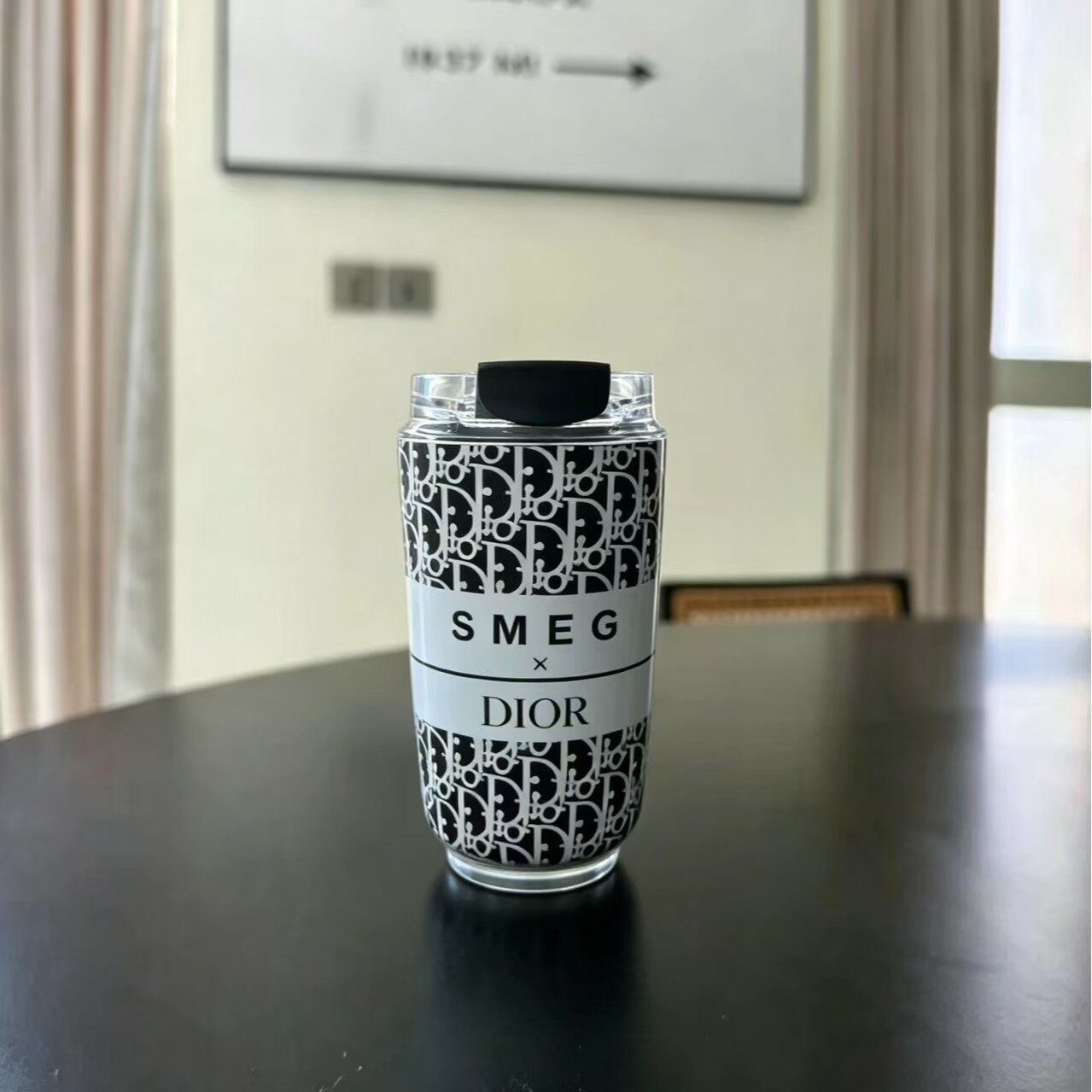 Портативная кофейная кружка Smeg Luxury Collaboration. 240 мл.