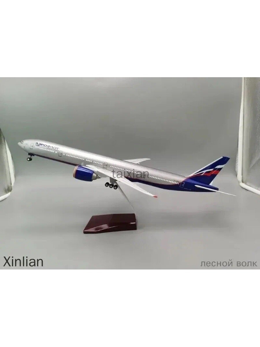 TOP TOY 47 см модель самолета с шасси, С лампой. Boeing 777-300ER, Аэрофлот