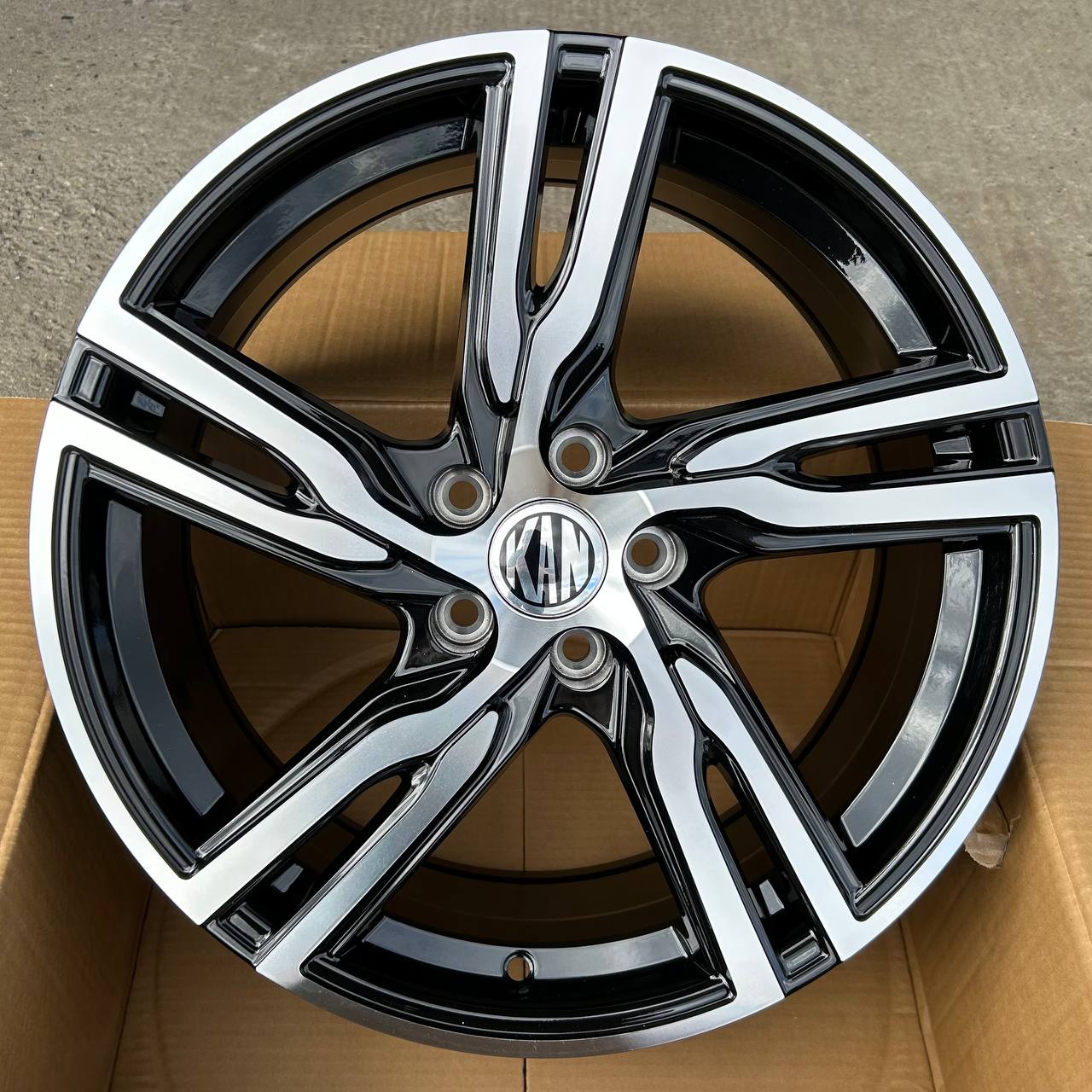 Литые диски Zumbo Wheels 8×R18 5×108