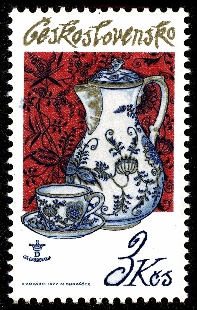 (1977-033) Марка Чехословакия "Графин и чашка" Традиции чехословатского фарфора III