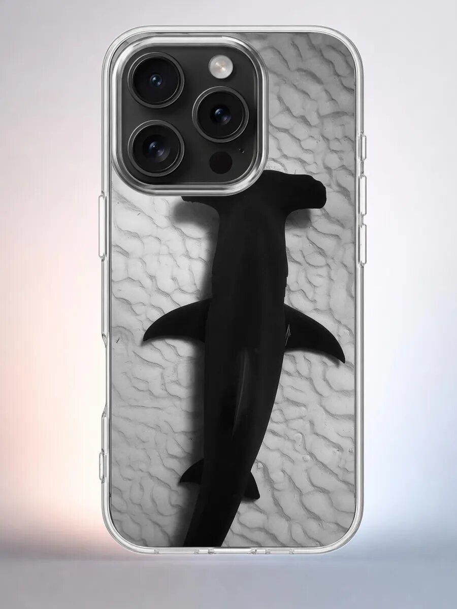 Чехол iPhone 15 Pro акула-молот силиконовый