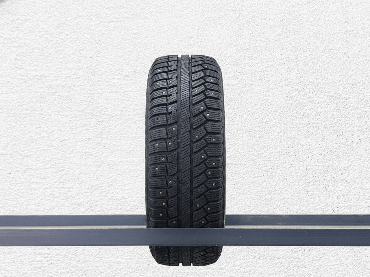 Зимние шины шипованные Cordiant Polar 2 205/55 R16 15% износ TSB056717