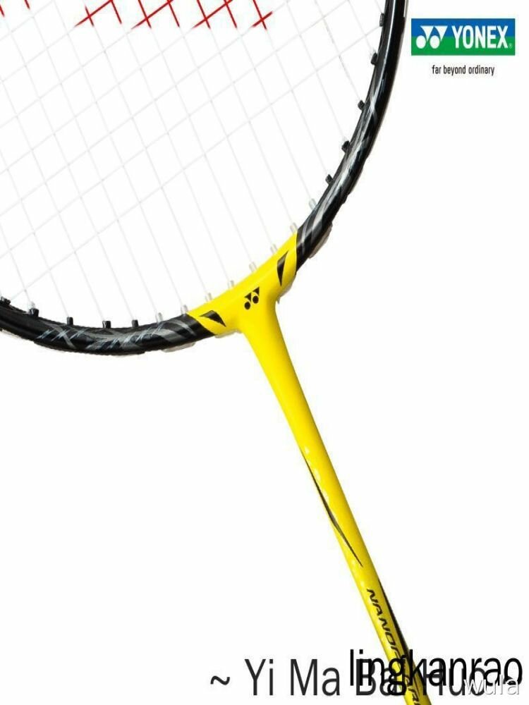 Бадминтонная ракетка Yonex желтая, одиночная, для любительского уровня игры — фото 1