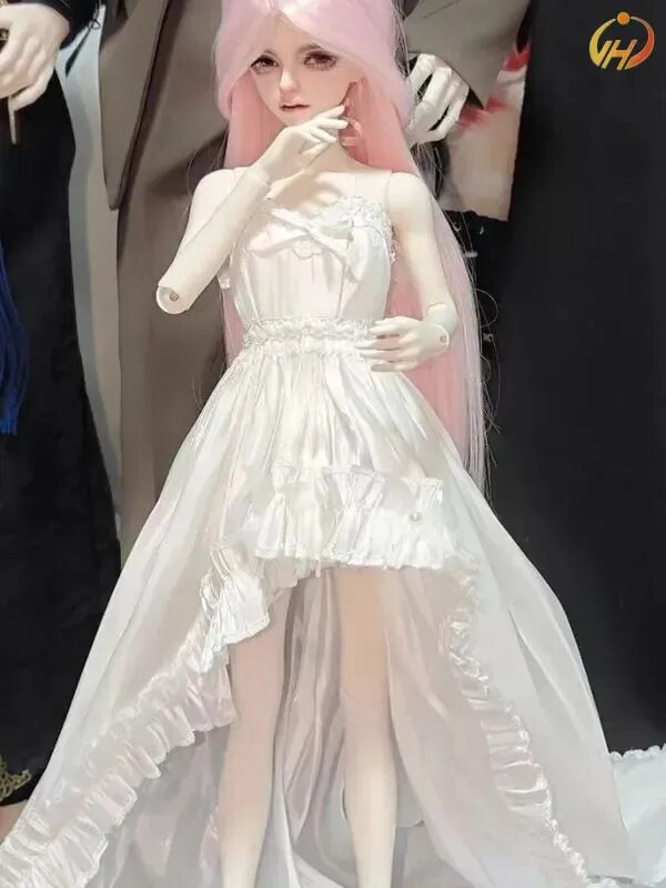 Белое длинное платье для BJD-куклы 60 см