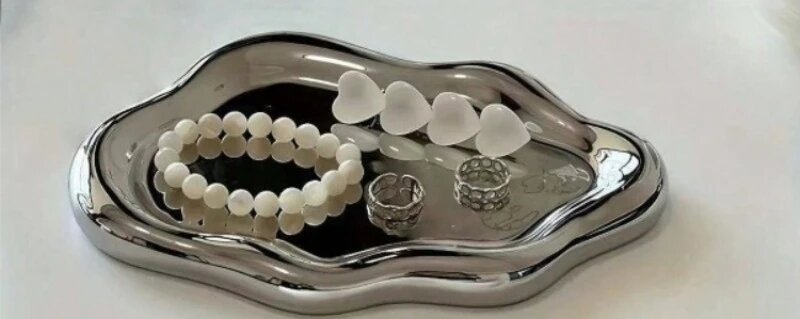 Серебряный поднос для украшений silver