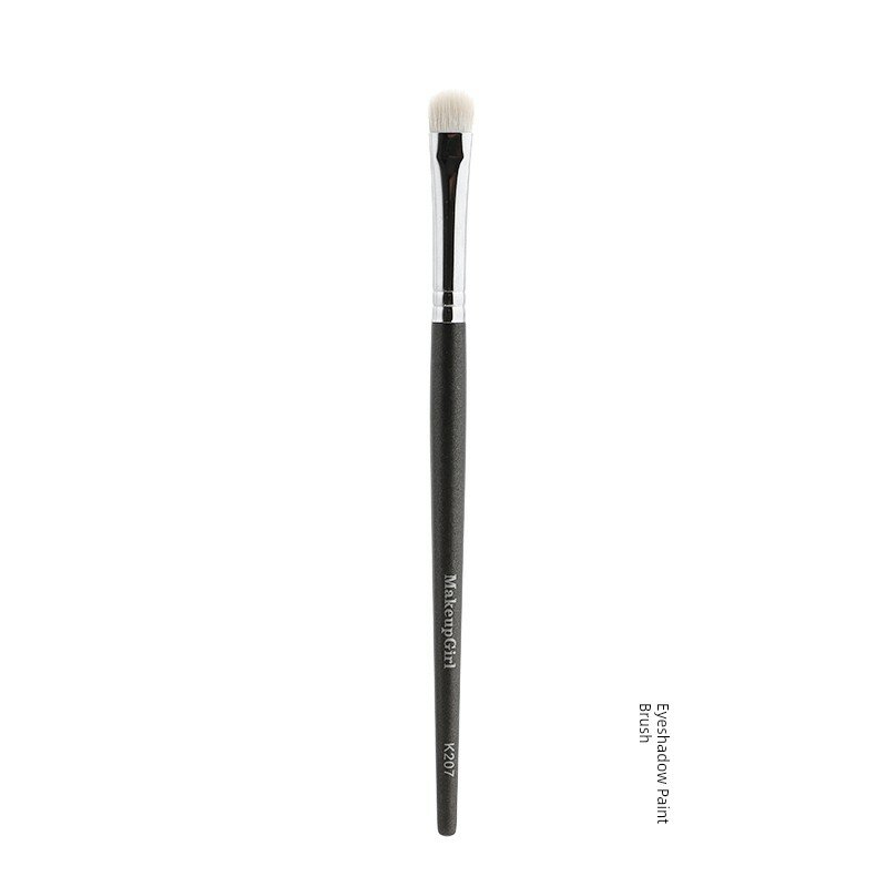 Кисть для растушевки теней Fine Light Sharp из шерсти среднего размера для гладкого нанесения цвета
