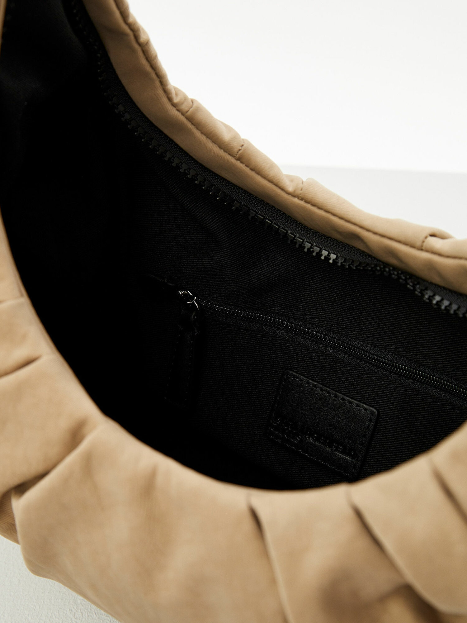 Сумка хобо KARL LAGERFELD JEANS NYLON, фактура гладкая, бежевый — фото 1