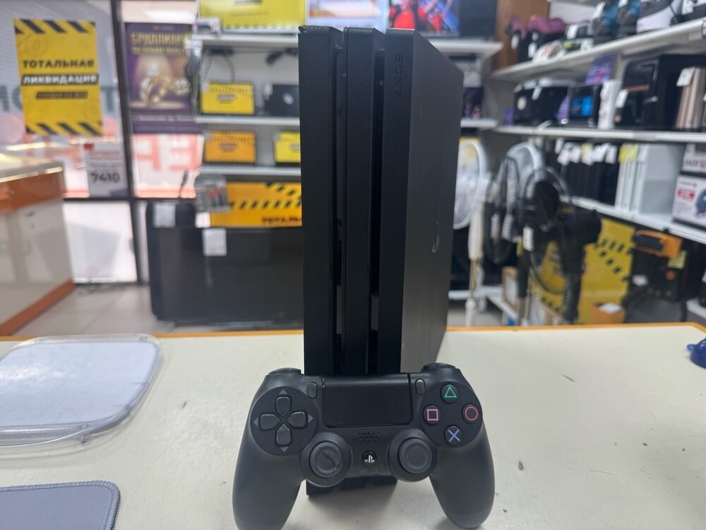 Как Новая Игровая приставка Sony "PlayStation 4 PRO", 1TB, 4K, оригинальная Б\У уценка