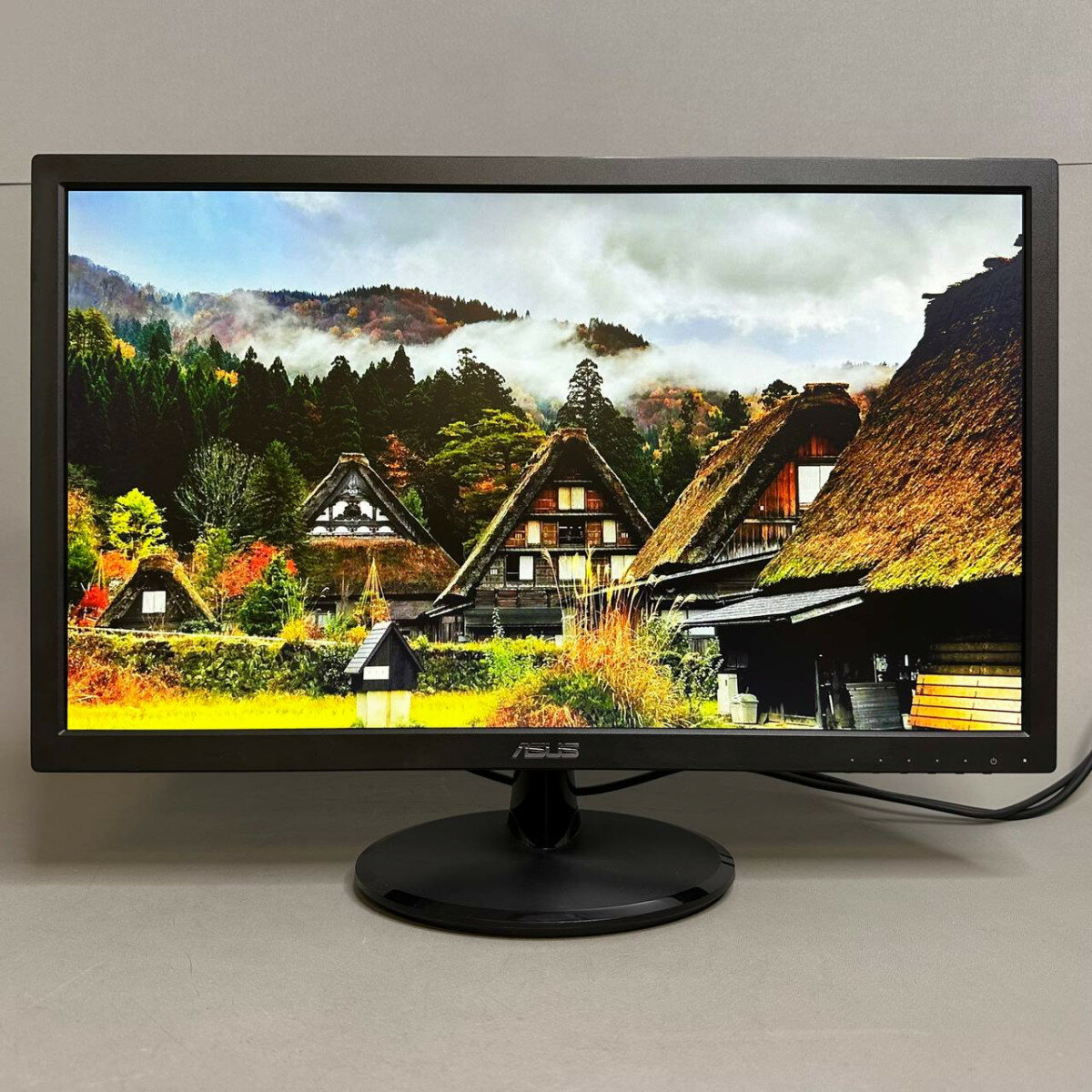 21.5" Монитор ASUS VP228DE, 1920x1080, TN, черный
