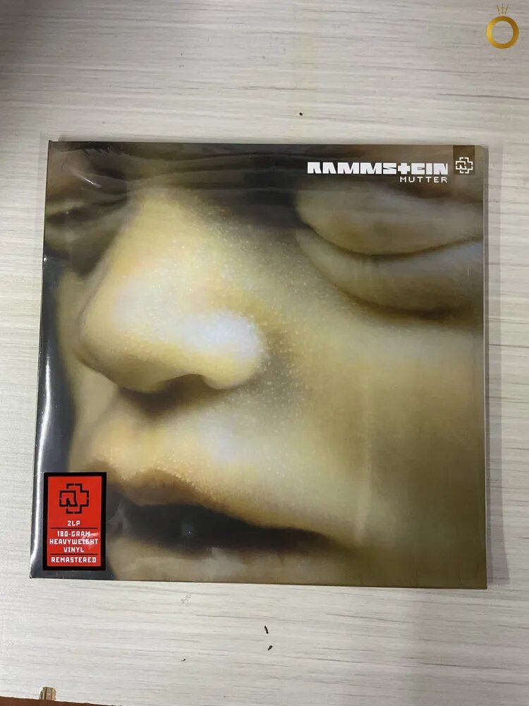 Rammstein Mutter Vinyl 2LP, Rammstein Mutter Двойной LP-диск. Альбом немецкого индастриал-метал-группы. Виниловый диск с безупречным качеством звука. Коллекционное издание для меломанов.