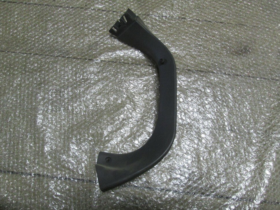 Накладка двери багажника левая 8200035025 Renault Megane 2 хэтчбек б/у