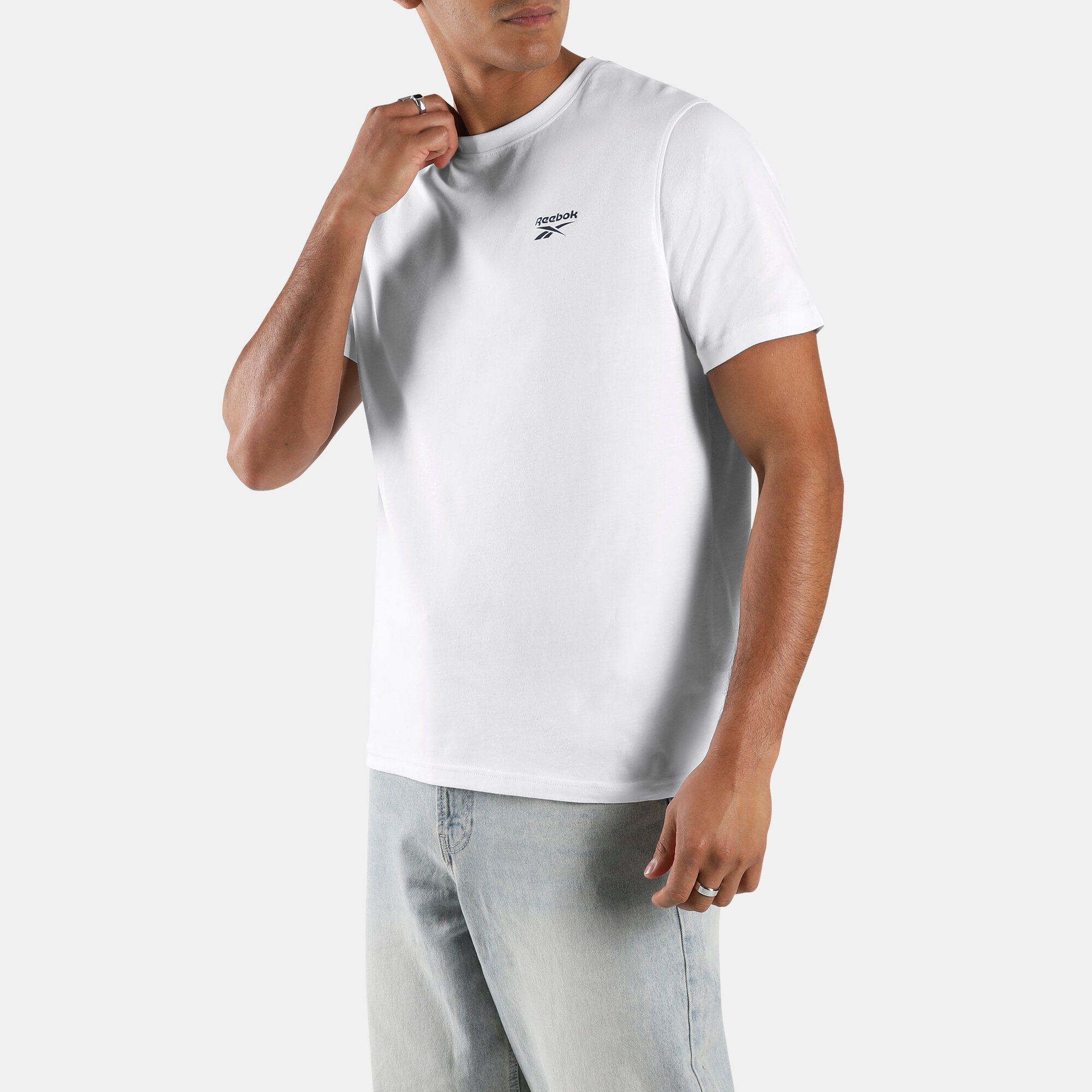 Футболка спортивная Reebok, размер 2XL INT, белый — фото 1
