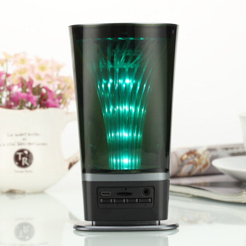 Мини-портативная беспроводная колонка с RGB-подсветкой, слотом для карты, компактным дизайном для путешествий и дома