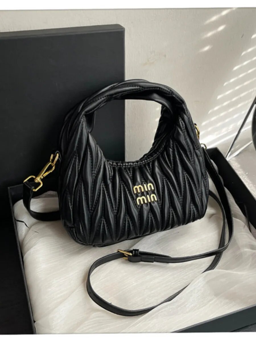 Сумка miu miu через плечо маленкая
