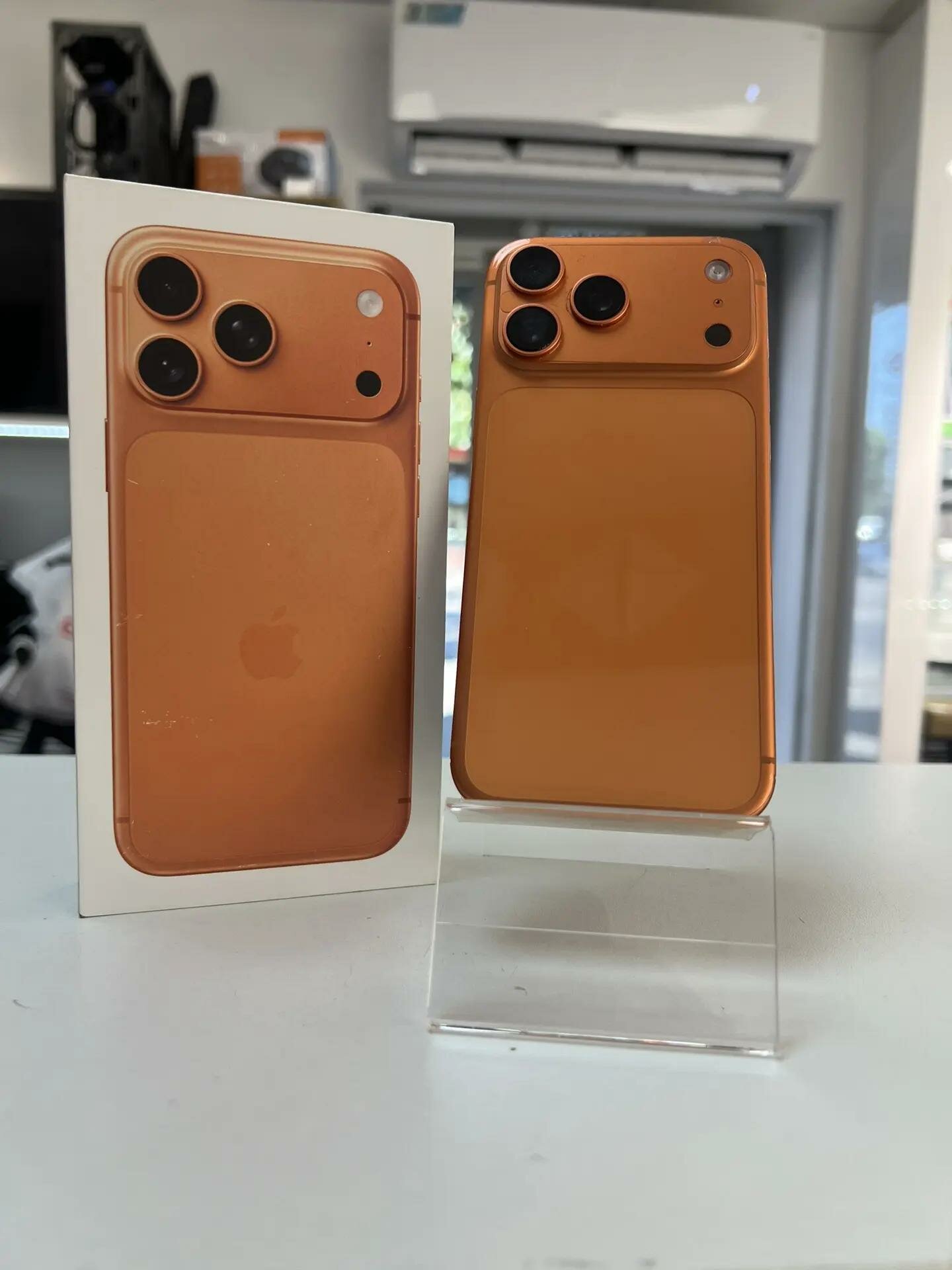 Смартфон Apple iPhone 17 Pro max 256 E-sim — фото 1
