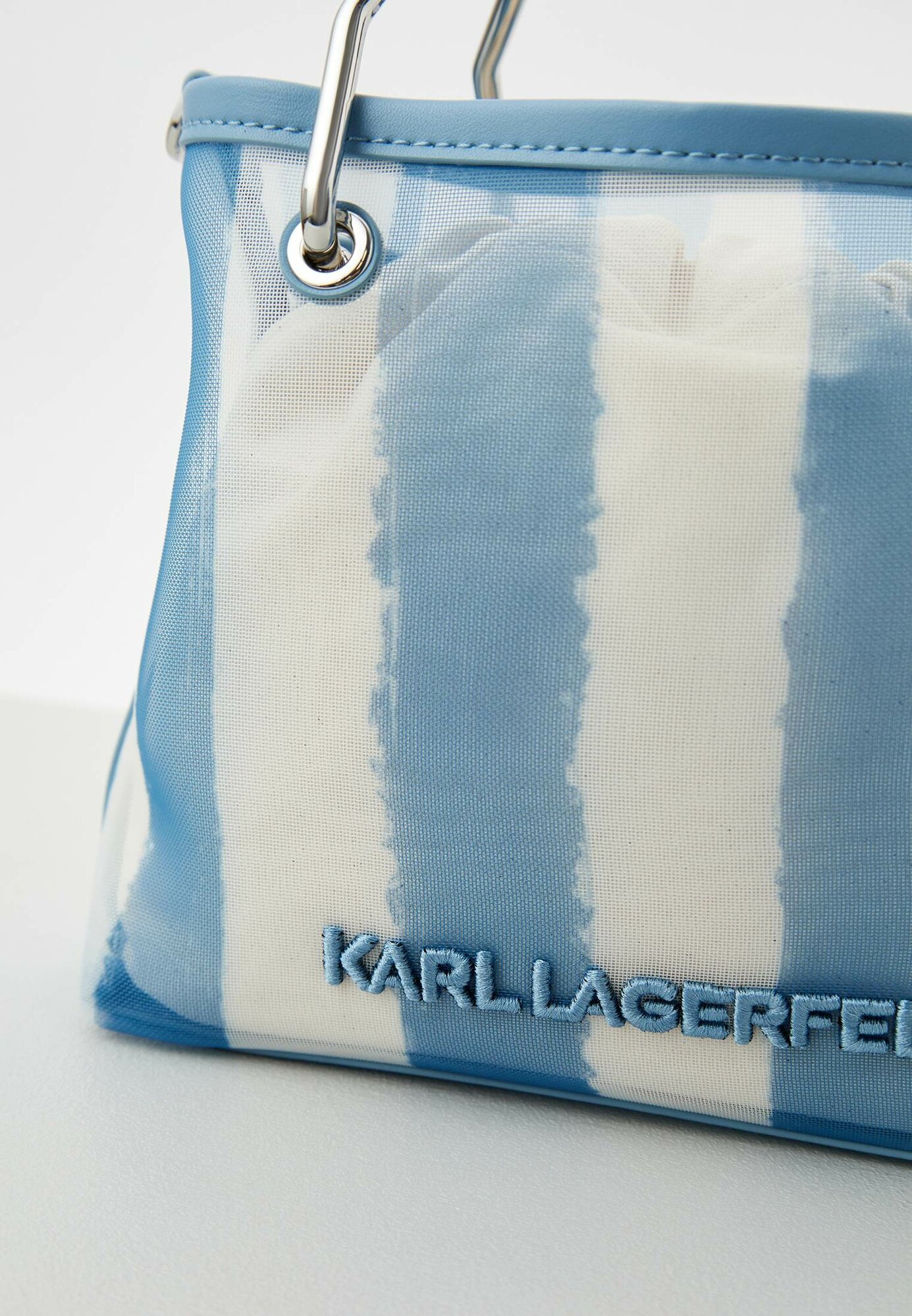 Сумка тоут Karl Lagerfeld IKON MESH, голубой — фото 1