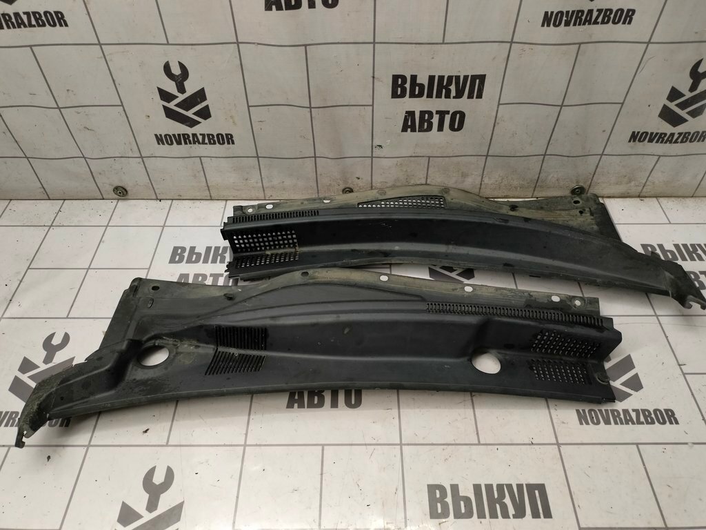 Решетка стеклоочистителя Kia Cerato 2004-2008