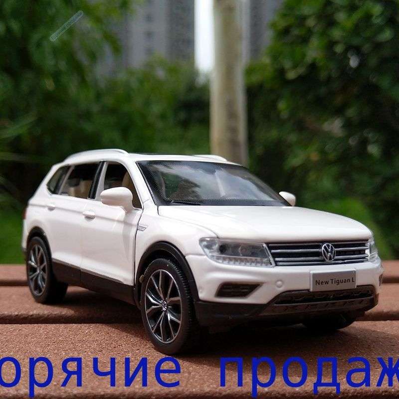 Машинка инерционная Volkswagen Tiguan металлическая модель 1:32 Volkswagen Tiguan , со светом и звуком
