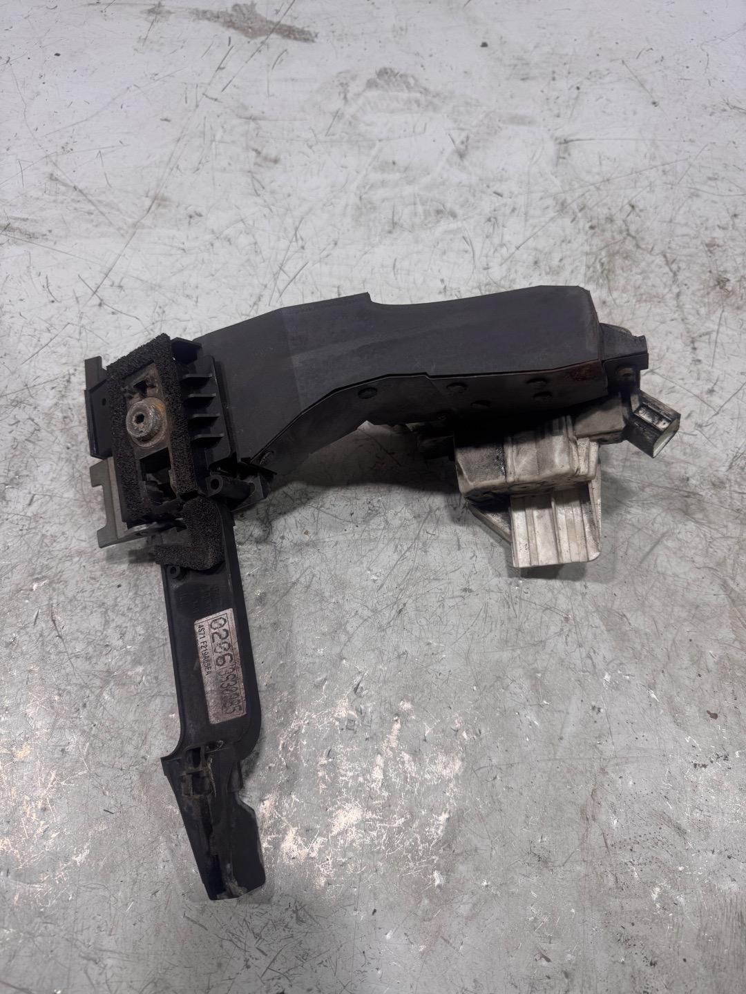 Замок двери Ford Mondeo 3 (2000 - 2003) 4S71F219A65EA
