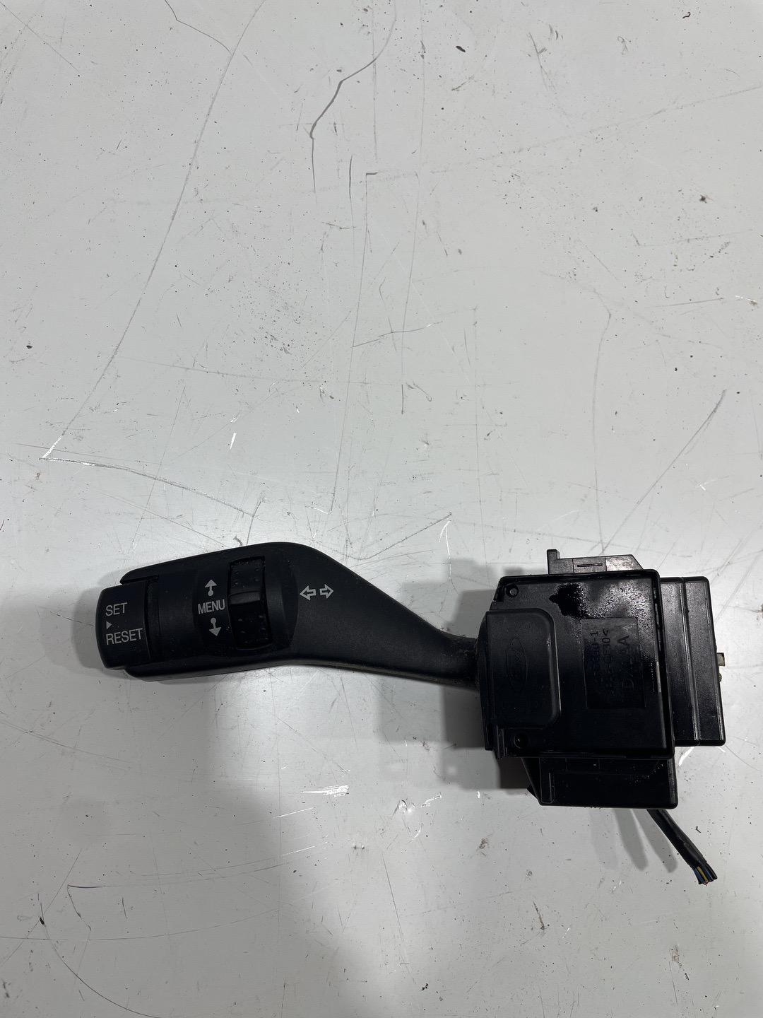 Переключатель поворотов Ford Focus 2 (2004 - 2008) 17D9401