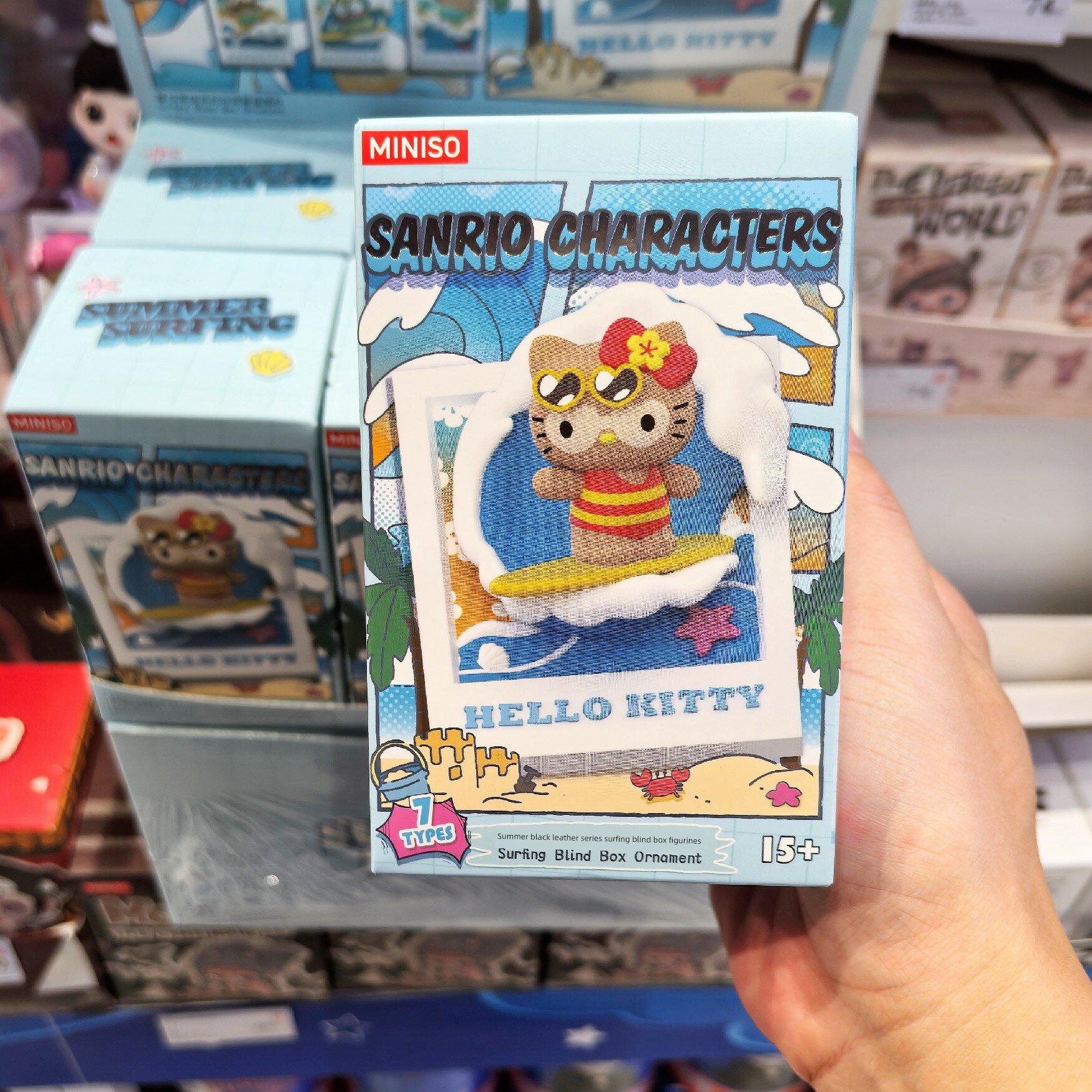 Минисо Sanrio Летняя серия черной кожи серфинг блайнд бокс фигурка игрушка случайная 1 шт коллекционная PVC