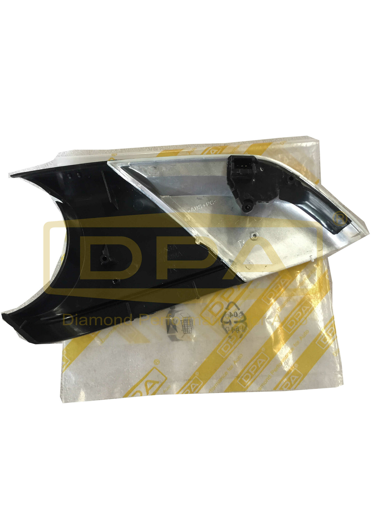 Указатель поворота правый DPA (Diamond) 89490844102 для Skoda Octavia II; VW Polo
