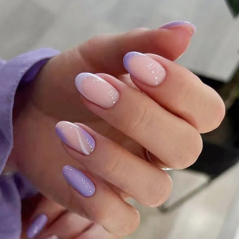 Накладные ногти Izdelie, 24 типсы + клеевые стикеры, овальные, с дизайном