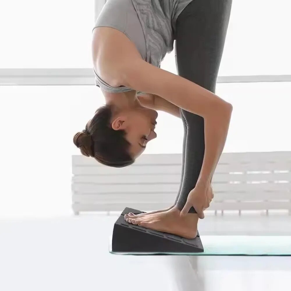Yoga Wedge Block Черный, Black 1pc — фото 1