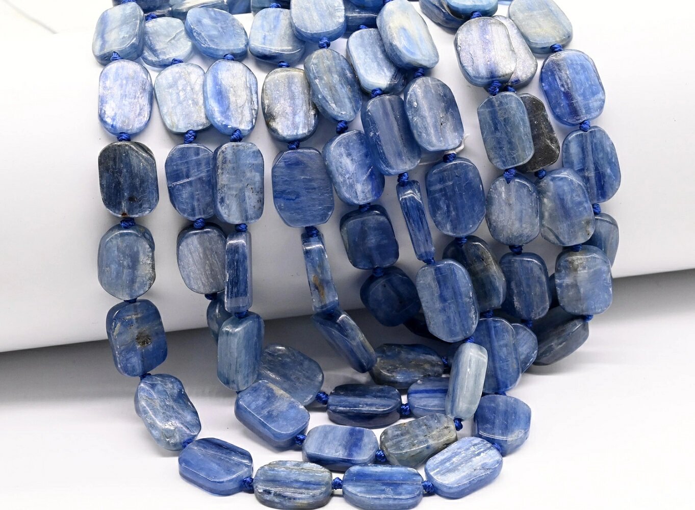 Бусины из кианита прямоугольник 11*15мм, 40см, 23 бусины