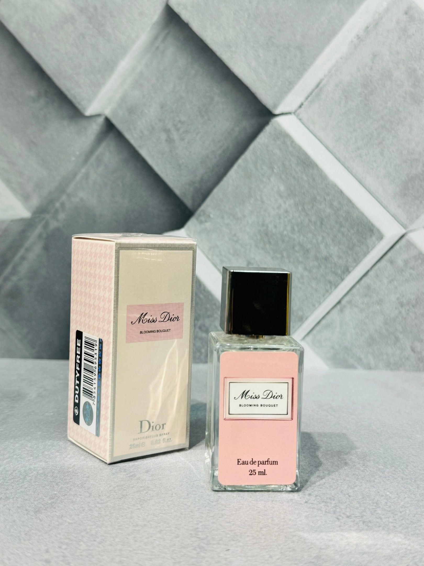 Miss Dior Blooming Bouquet Eau De Parfum Парфюмерная вода 25 мл ОАЭ
