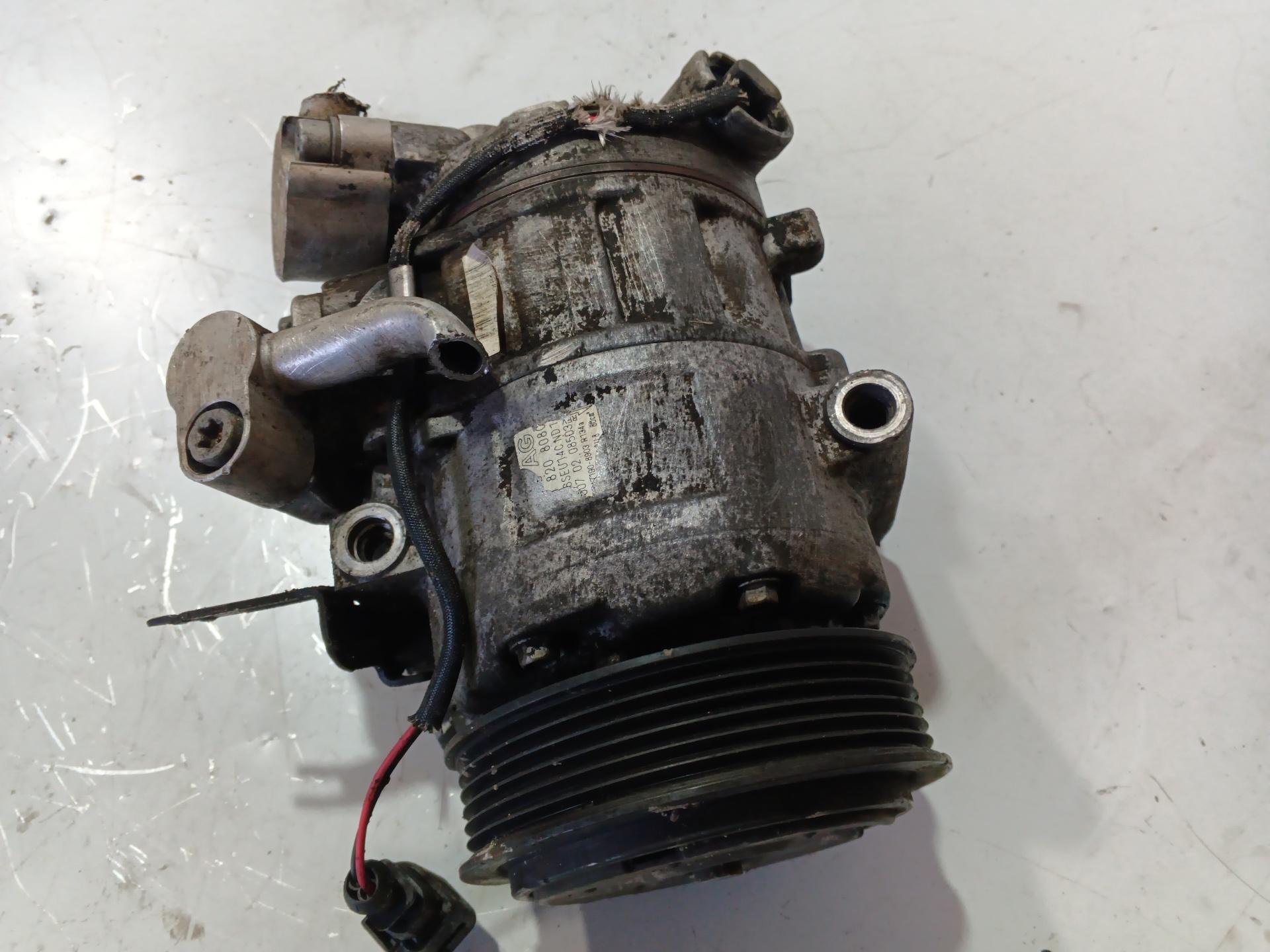 Компрессор кондиционера Volkswagen Polo 4 (2001 - 2005) 8SEU14CND1