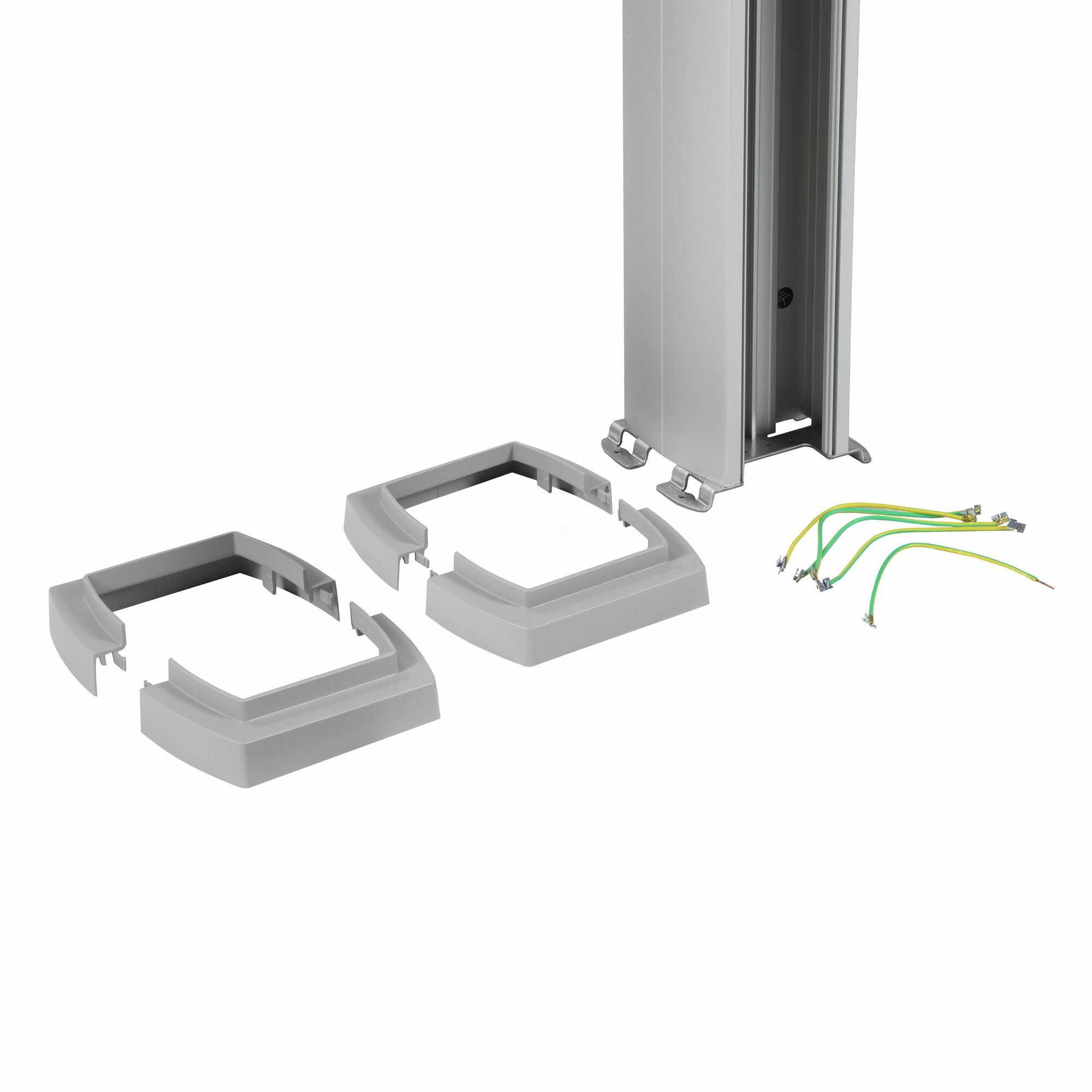 Legrand (Легранд) Универсальная колонна алюминиевая с крышкой из алюминия 2 секции, высота 2,77 м - 4,05 м, цвет алюминий 653131