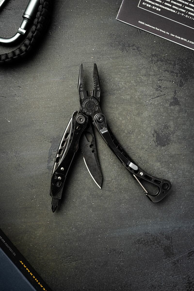 Мультитул Leatherman Skeletool Black 833142, 7 инструментов, черный — фото 1