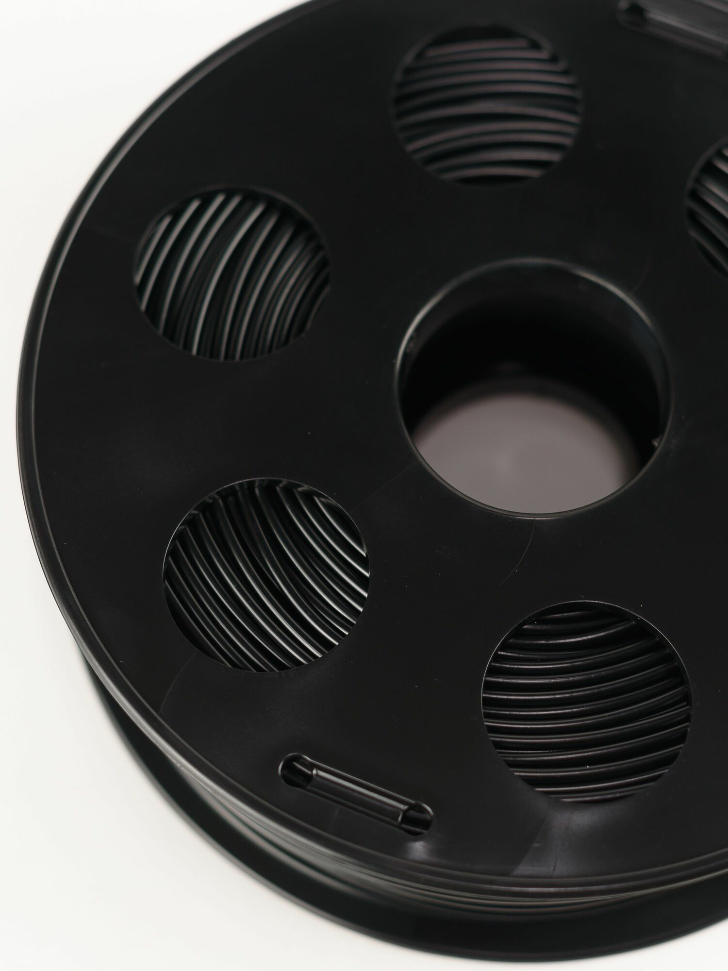 POM пластик Bestfilament для 3D-принтеров 0,5 кг, цвет черный (1,75 мм)