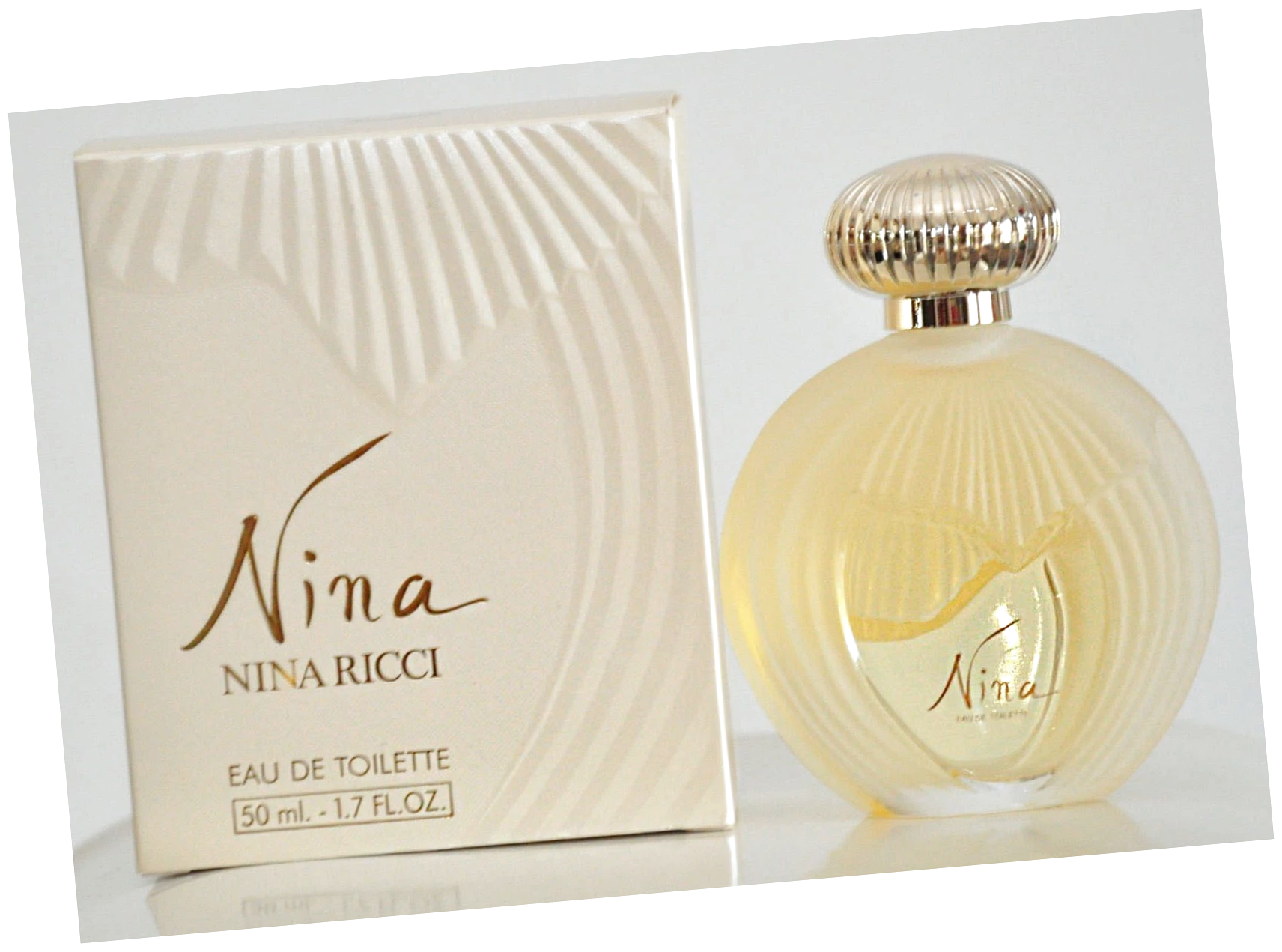 Женская туалетная вода без спрея Nina Ricci Nina 50 мл - Ричи Красное Яблоко