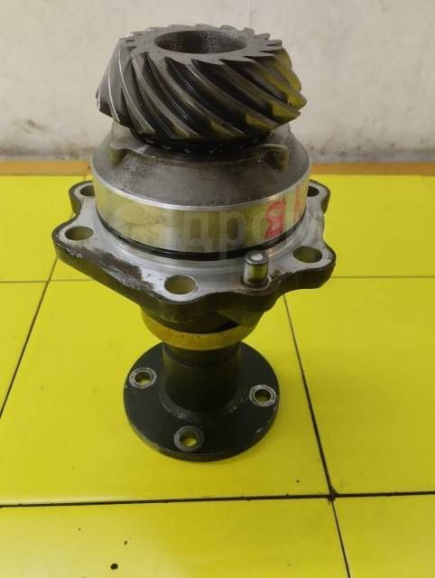 Шестерня раздатки Nissan RE04F04B Б/У с пробегом