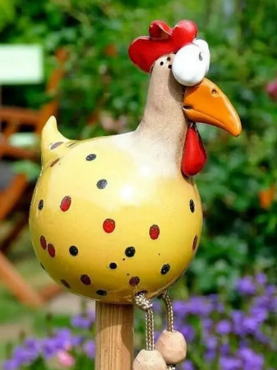 Садовая фигурка курочки из пластика 28*8.5CM